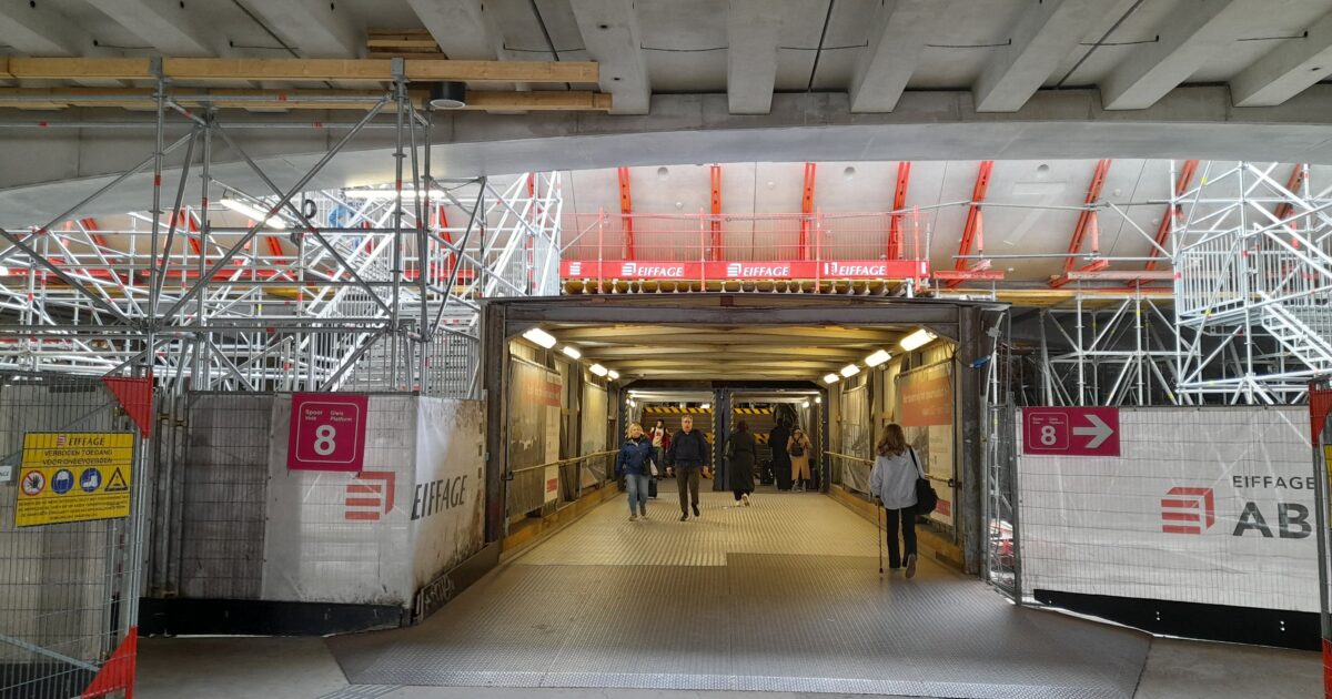 Project Gent Sint-Pieters | Eén trap naar perron 8 tijdelijk afgesloten op 26/04 en 27/04